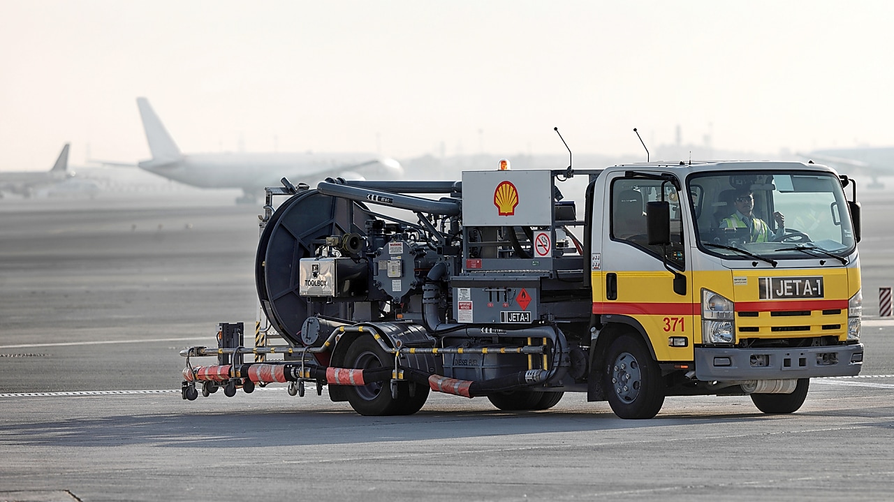 Helping airports go electric | Shell Global
