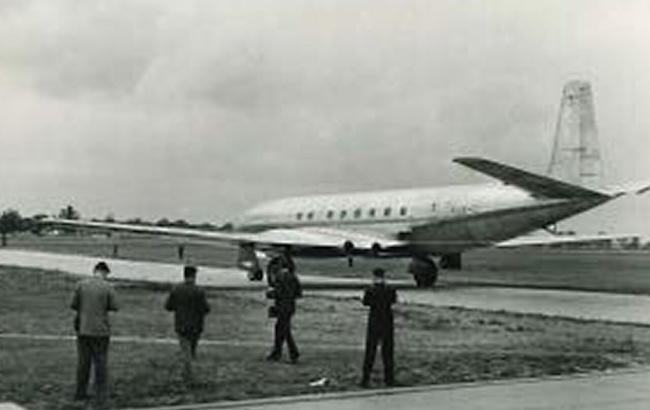 The Comet streaks in | Shell Global