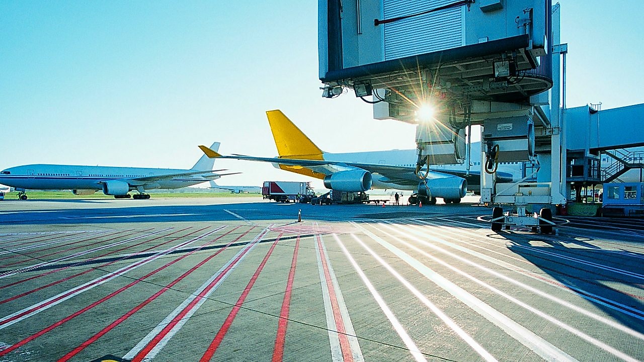 Aviation Fuel & Lubricant Suppliers| About Shell Aviation | Shell Global