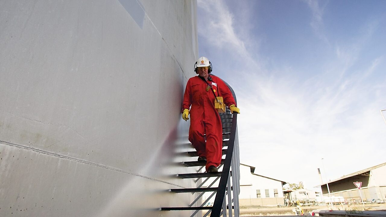 Catalyst Grading & Poison Control | Shell Global