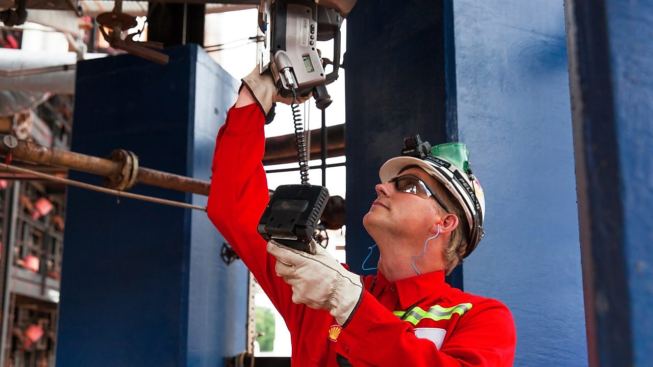 Refinery Emission Reduction Technologies | Shell Catalysts ...