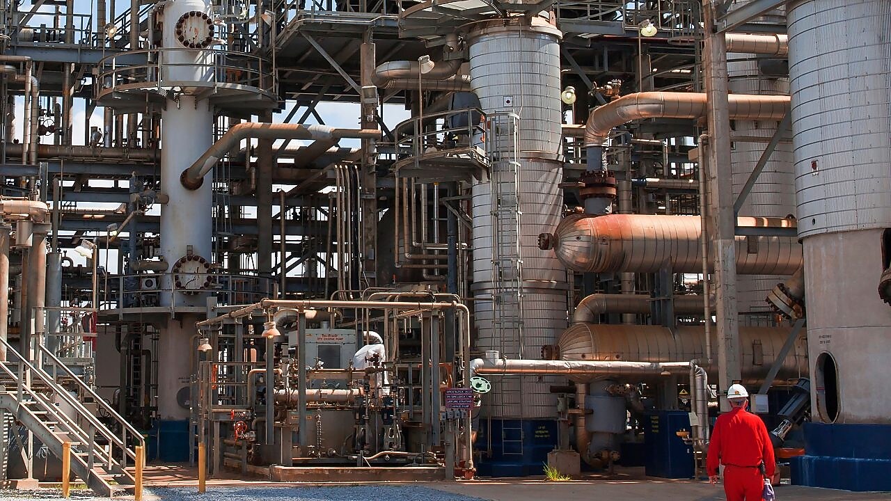 Hydrotreating Technology | Shell Catalysts & Technologies | Shell Global