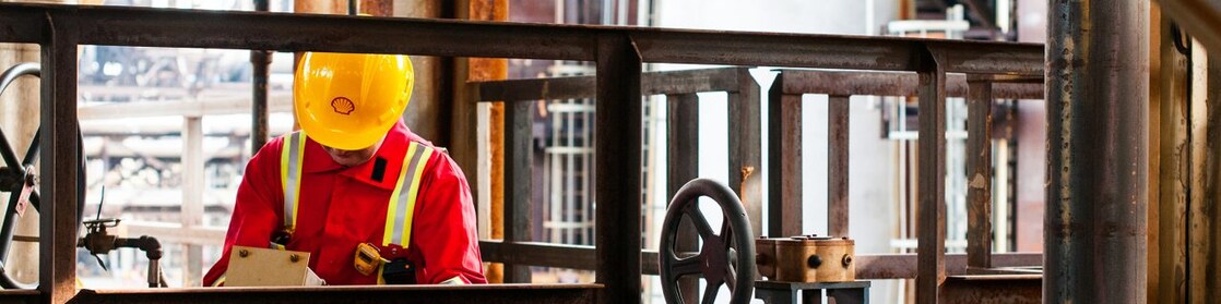 Refinery Equipment & Hardware | Shell Catalysts & Technologies | Shell ...