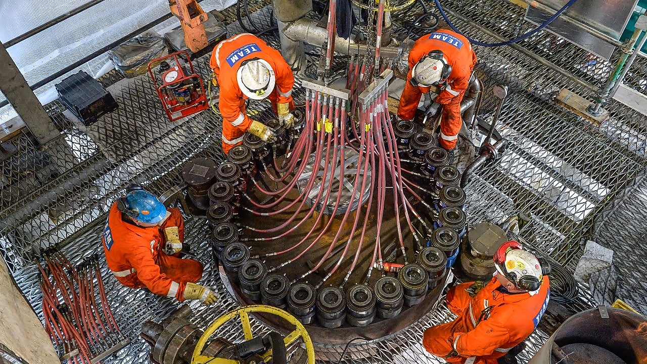 Why Refinery Technical Services Rely on Dynamic Teams | Shell Global