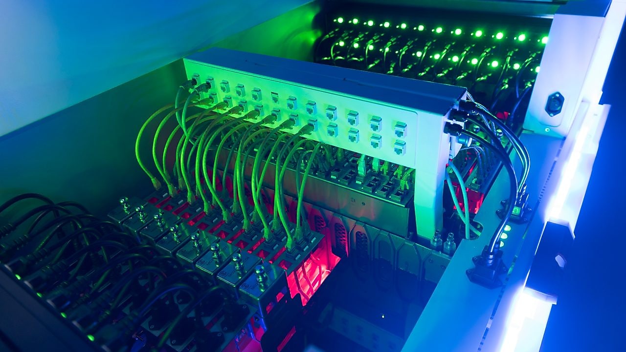 Shell immersion cooling fluids | Shell Global