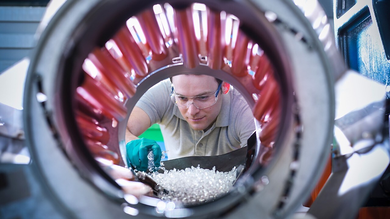 Plastic Injection Moulding | Shell Global