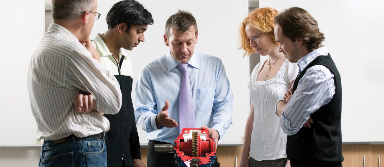 LubeCoach: Expert Oil Training Programmes | Shell Global