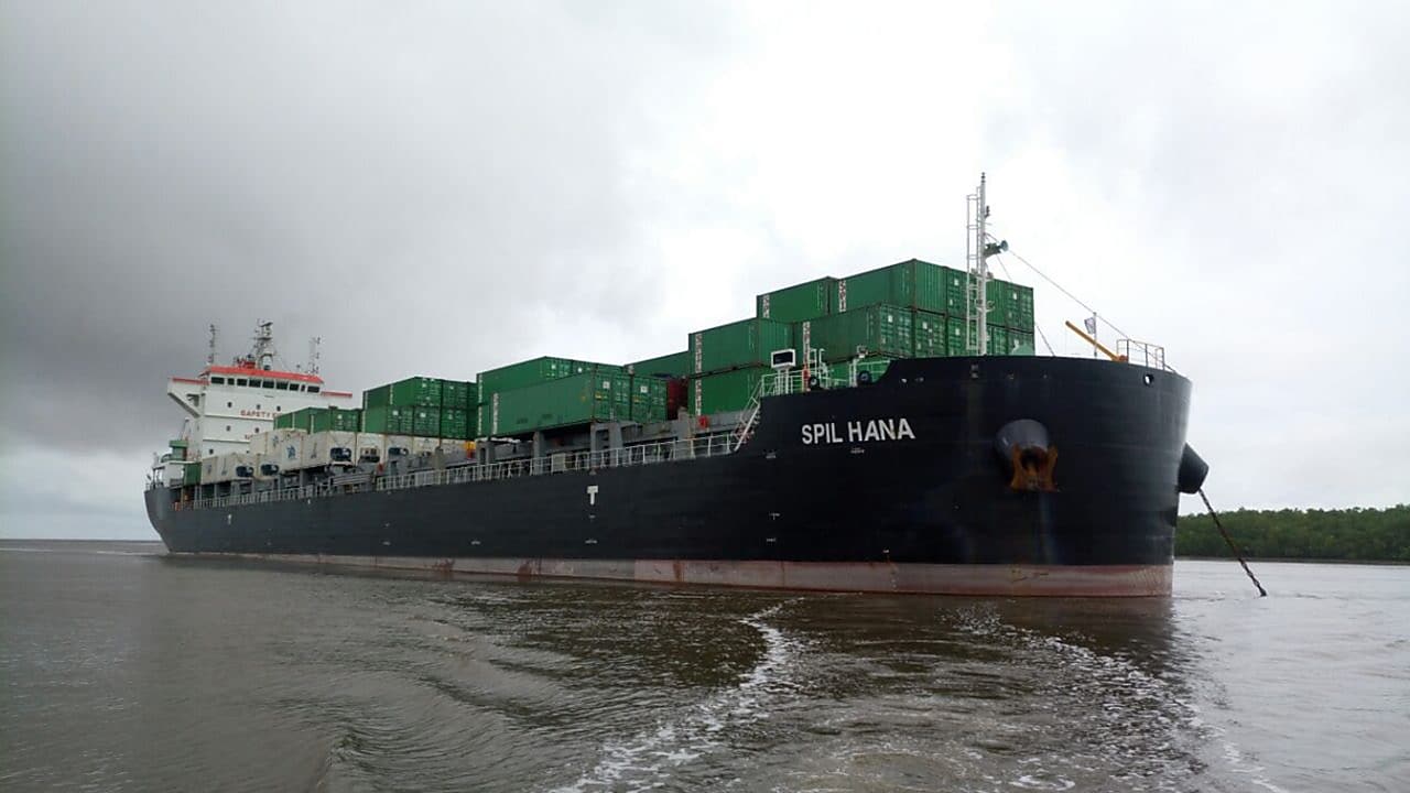 PT SPIL - Reduces cylinder oil feed rate using Shell lubemonitor ...