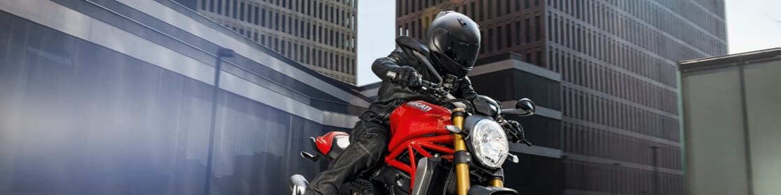 Shell Advance 4-stroke motorcycle oils | Shell Global