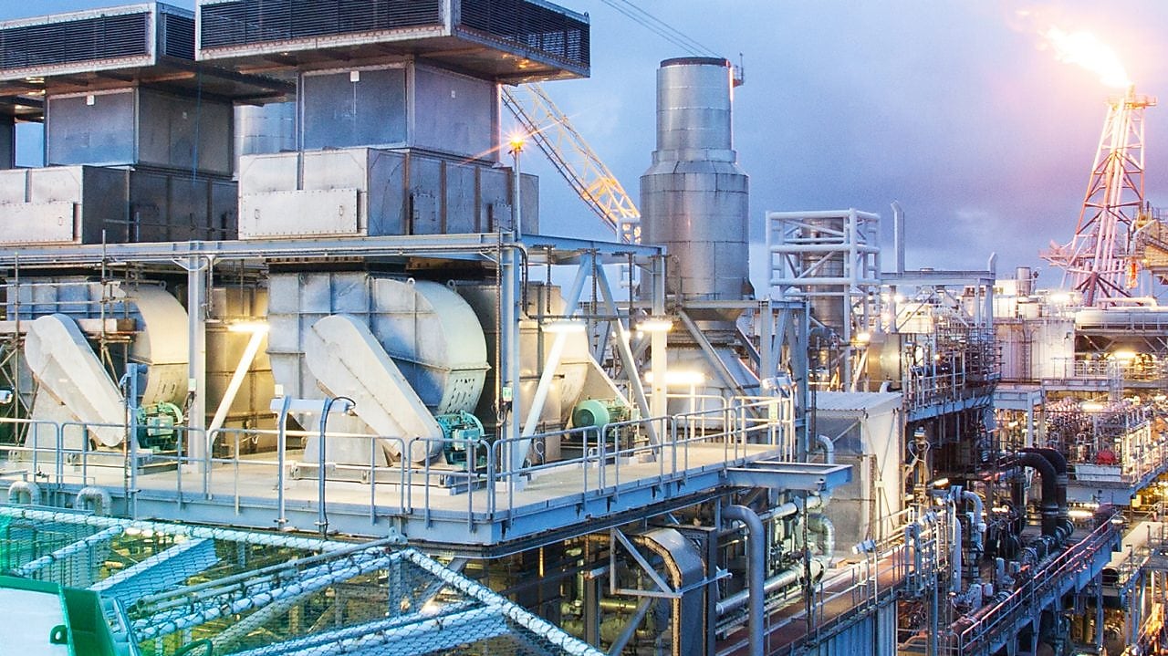 Flaring: Zero routine flaring by 2025 | Shell Global